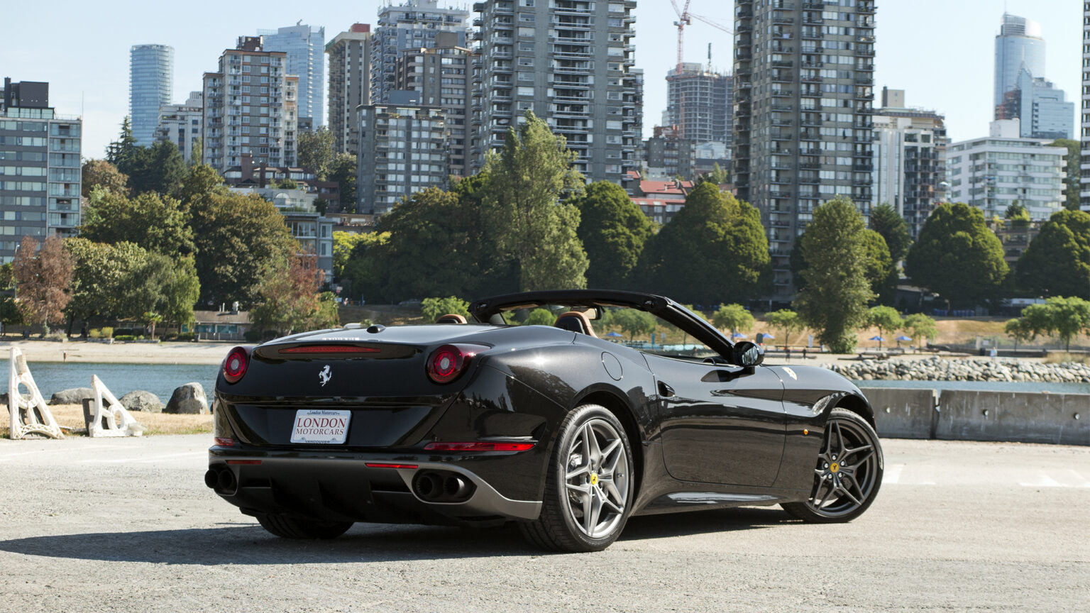 Ferrari 2018 California T Convertible - London Motorcars